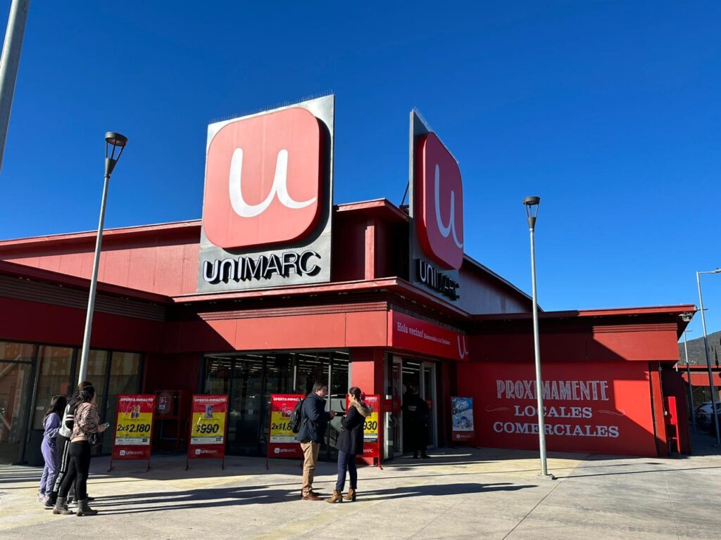 Vecinos de Las Vizcachas celebran la apertura de supermercado Unimarc: Contará con espacios para ...